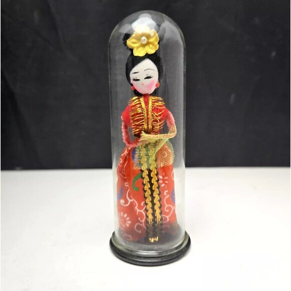 Accents | Vintage Miniature Japanese Geisha Doll In Glass Dome 4 Made ...